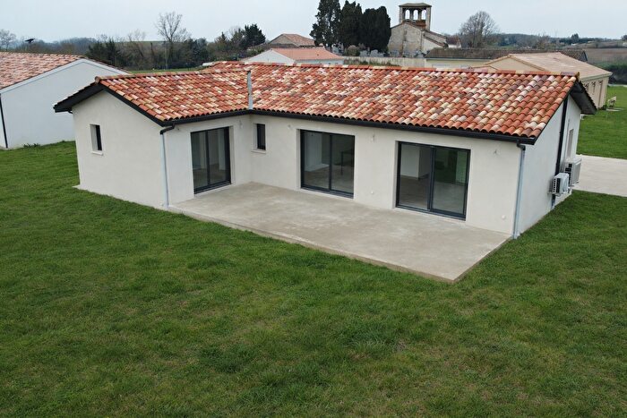 Maison à vendre - Saint-Romain-le-Noble - 4 pièces - 3 chambres