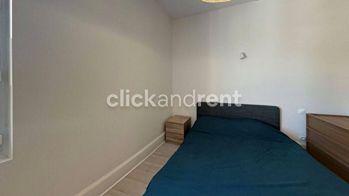 Appartement à louer - Saint Clément-Jardin des Plantes-Grammont, Rouen - 5 pièces - 4 chambres