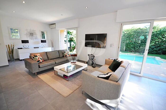 Maison à vendre - Antibes, Juan-les-Pins, Le Cap - 5 pièces - 4 chambres