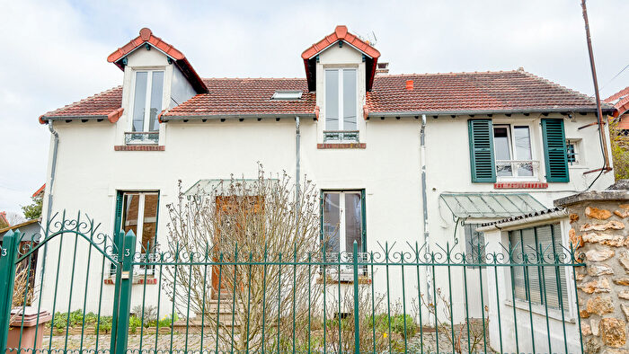 Maison à vendre - Montgeron, La Forêt - 6 pièces - 4 chambres