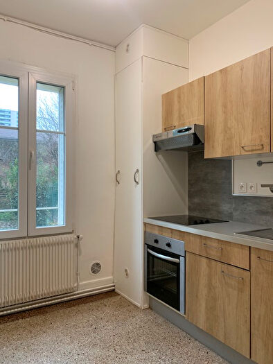 Nancy, Poincaré, Foch, Anatole France, Croix de Bourgogne - Appartement 2 pièces à louer