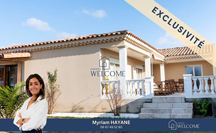 Maison à vendre - Bagnols-sur-Cèze, Saint-Martin, Bercon, Le Haut Castel - 5 pièces - 4 chambres