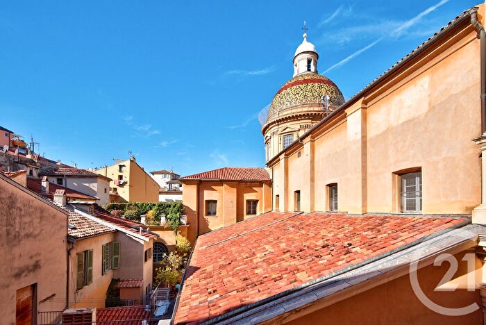 Appartement à louer - Nice, Vieux Nice - 4 pièces - 3 chambres