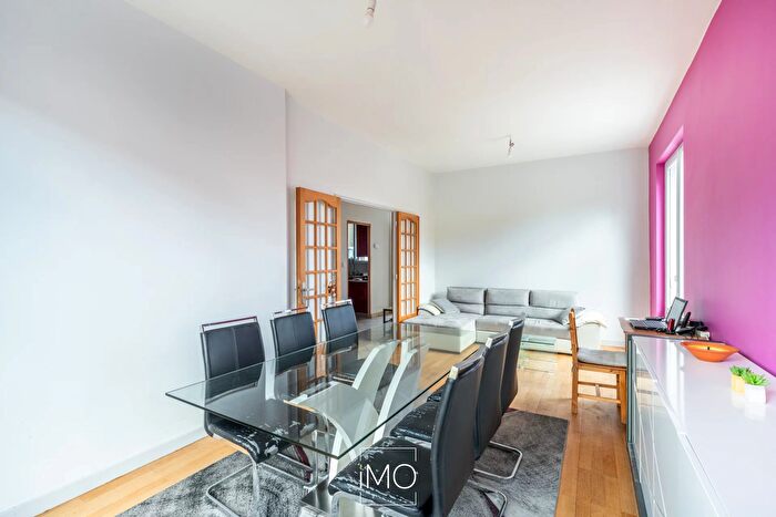 Maison à vendre - Albigny-sur-Saône - 3 pièces - 2 chambres