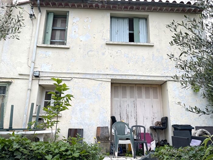 Maison à vendre - Nîmes, Jean Jaurès - 4 pièces - 3 chambres