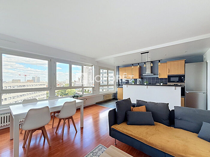 Appartement 3 pièces à louer - Courbevoie, Hôtel de ville