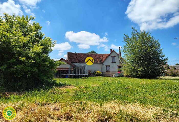 Maison à vendre - Sancoins - 5 pièces - 3 chambres