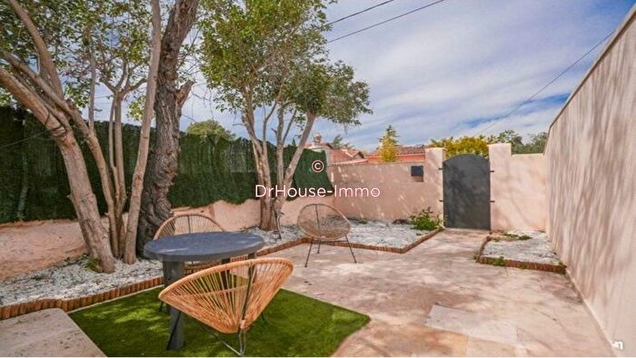 Maison à vendre - Marseille e , Les Baumettes - 2 pièces - 1 chambre