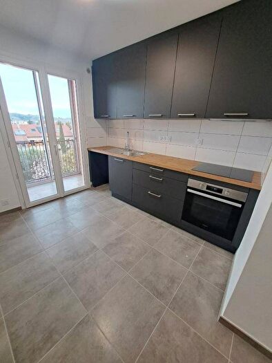 Appartement à louer - Quartiers Est-Rhone, Tournon-sur-Rhône - 4 pièces - 3 chambres