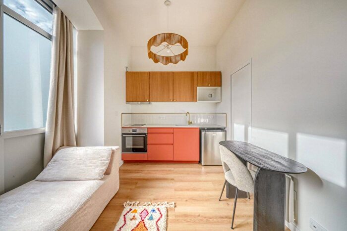 Centre ville, Bordeaux : Appartement 1 pièce à louer