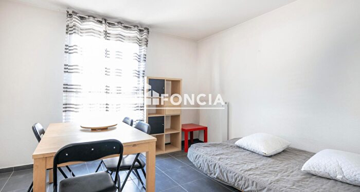 Grenoble, Village Olympique : Appartement 1 pièce à vendre