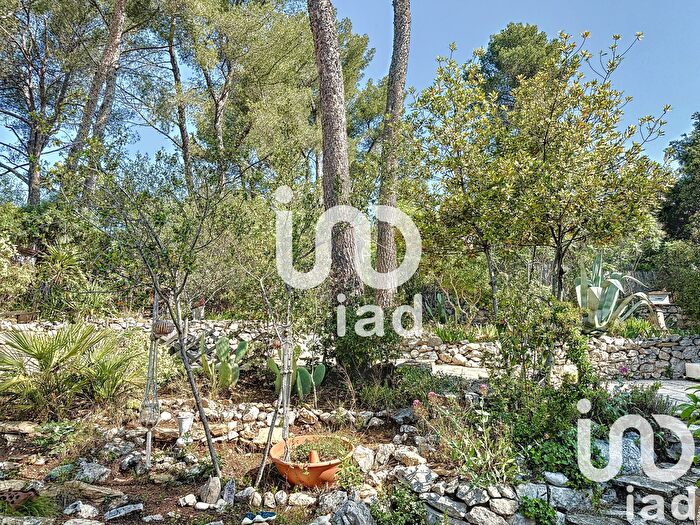 Maison à vendre - Carnoux-en-Provence - 7 pièces - 5 chambres