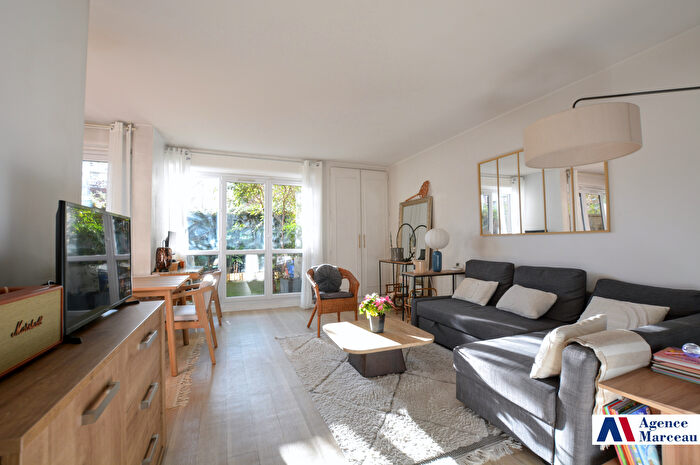 Appartement à vendre - Courbevoie, Hôtel de ville - 3 pièces - 2 chambres