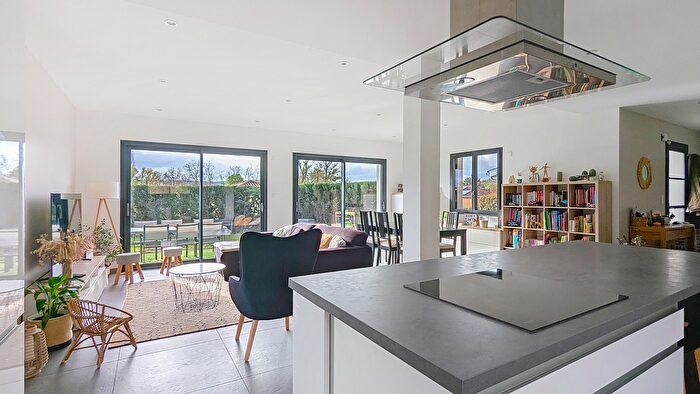 Maison 6 pièces à vendre à Lozanne