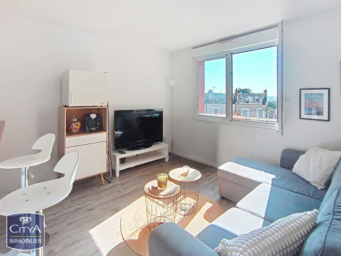 Appartement à vendre - Blois, Centre-ville - 2 pièces - 1 chambre