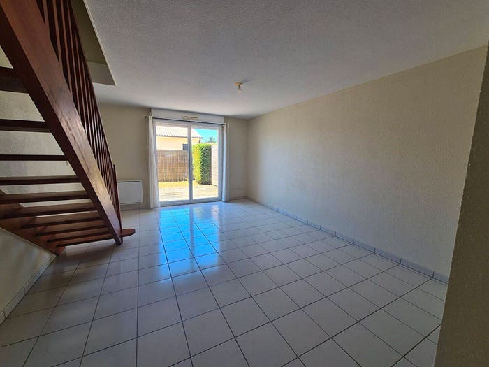 Maison 3 pièces à louer à Les Billaux