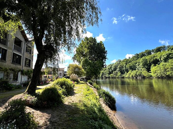 Maison à vendre - Saint-Junien - 4 pièces - 2 chambres