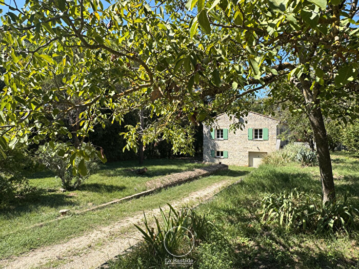 Maison 5 pièces à Puygiron, à louer