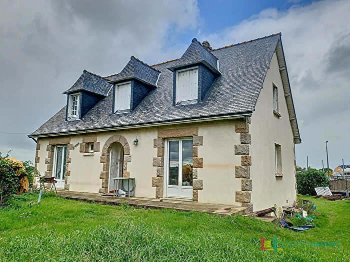 Maison à vendre - Ploubalay - 6 pièces - 5 chambres