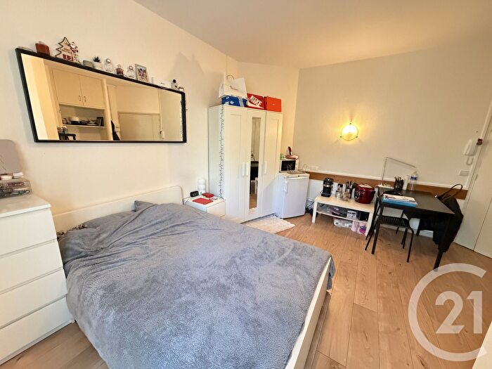 Appartement à louer - Tours, Saint-Symphorien - 1 pièce