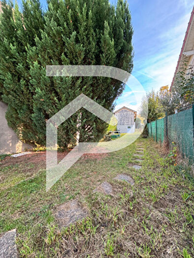 Limeil-Brévannes, Pasteur, Marquèze : Maison 2 pièces à vendre