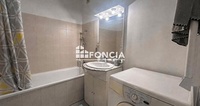 Appartement 3 pièces à Monplaisir Lumière, Lyon 8ème arrondissement, à louer