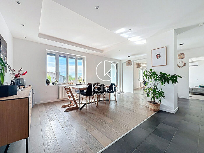 Maison à vendre - Trévoux - 6 pièces - 4 chambres