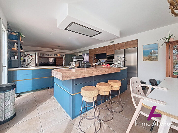 Maison à vendre - Le Barp - 6 pièces - 4 chambres