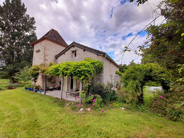 Maison à vendre - Castillonnès - 5 pièces - 2 chambres