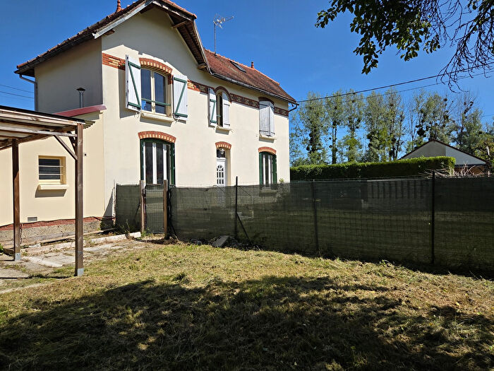 La Chapelle-Saint-Luc, Chantereigne, Montvilliers - Appartement 2 pièces à vendre