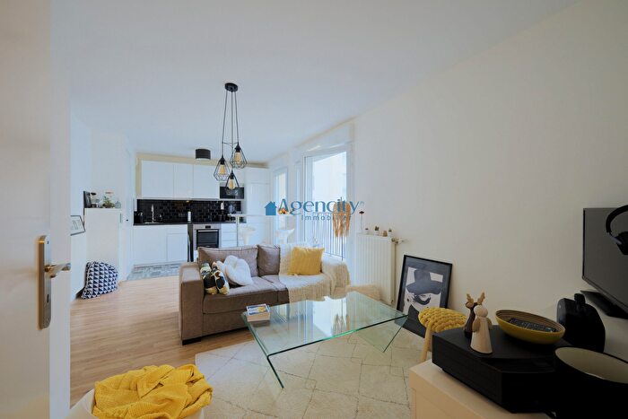 Appartement à vendre - Noisy-le-Grand, Centre-ville - 2 pièces - 1 chambre