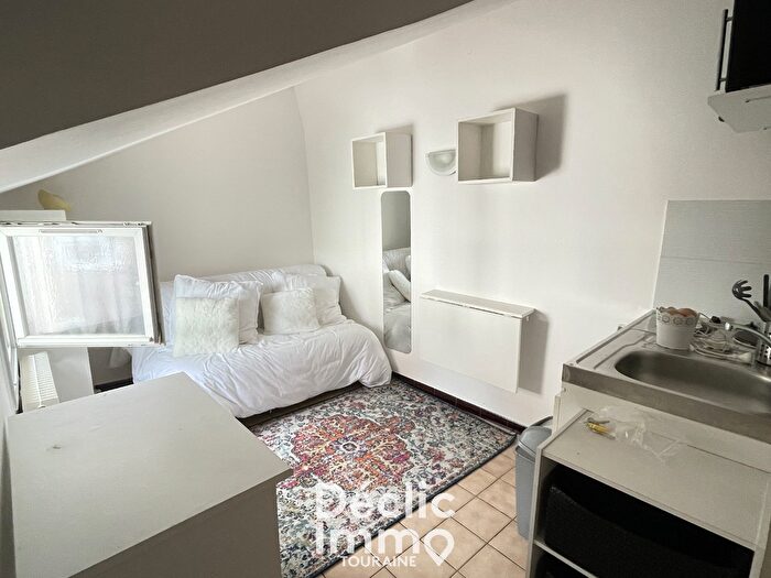 Tours, Cathédrale : Appartement 1 pièce à louer