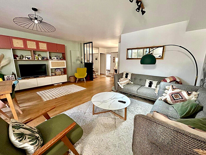 Appartement à vendre - Paris e , Gambetta - 5 pièces - 3 chambres