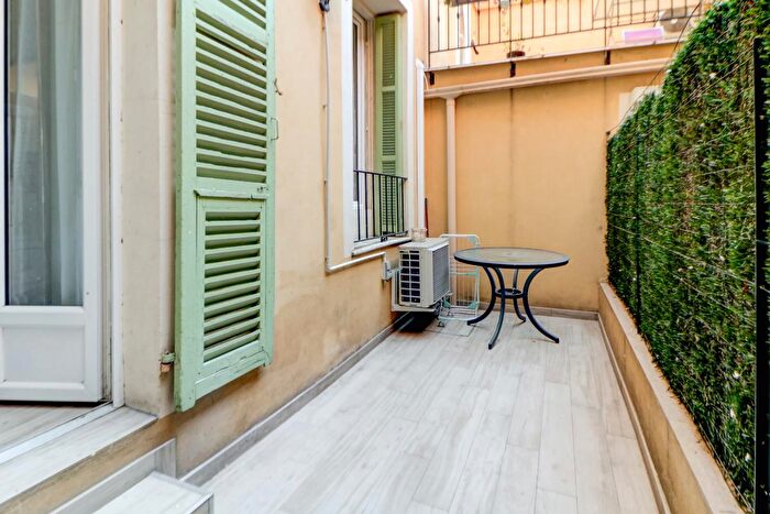 Nice, Borriglione : Appartement 2 pièces à vendre