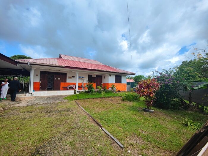 Maison à vendre - Matoury - 7 pièces - 4 chambres