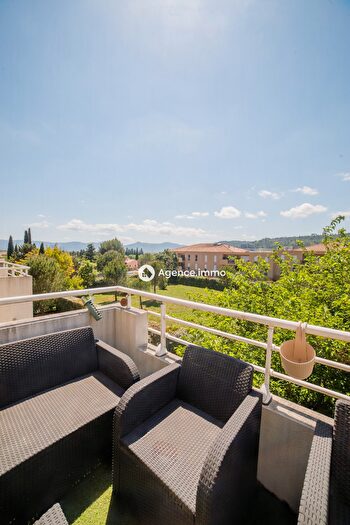 Appartement 2 pièces à Le Luc, à vendre