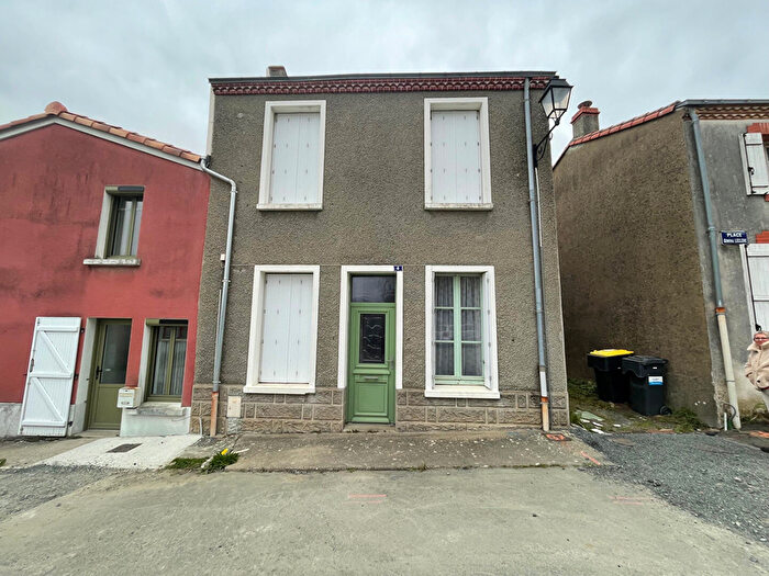 Maison 3 pièces à vendre - Montfaucon-Montigné
