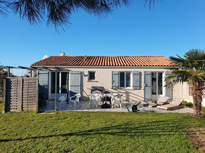 Maison à vendre - Thaims - 4 pièces - 3 chambres