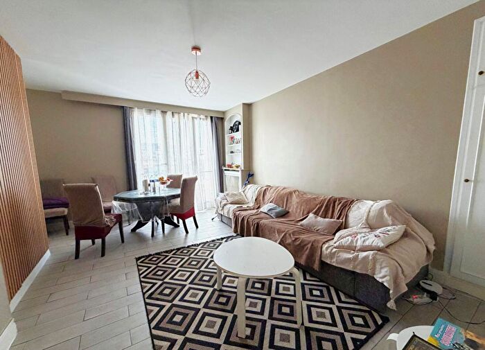 Colombes, Stade : Appartement 4 pièces à vendre