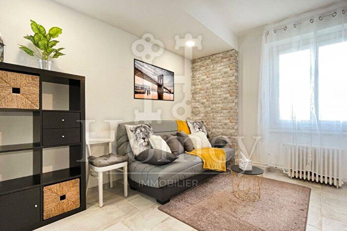 Appartement à louer - Ouest, Ambilly - 1 pièce