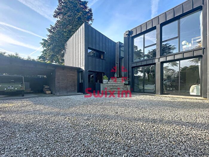 Maison 7 pièces à vendre à Montfort-lAmaury