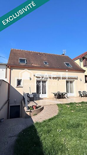 Maison à vendre - Savigny-sur-Orge, Cherchefeuilles - 6 pièces - 4 chambres