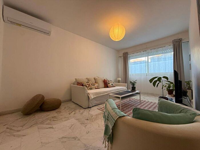 Appartement à louer - Libération, Nice - 3 pièces - 2 chambres