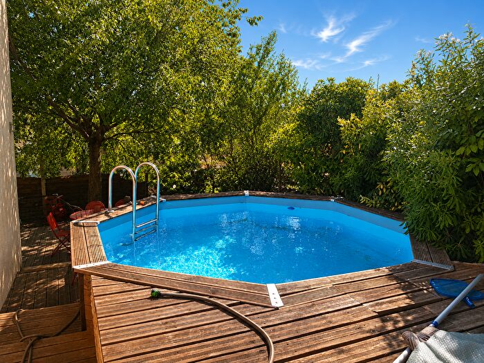 Maison 5 pièces à louer à Nîmes, Vacquerolles, Golf