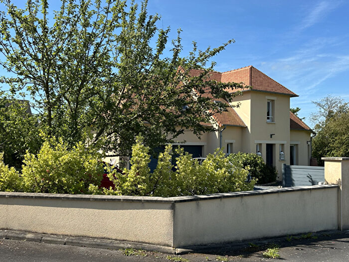 Maison 5 pièces à Monceaux-en-Bessin, à vendre