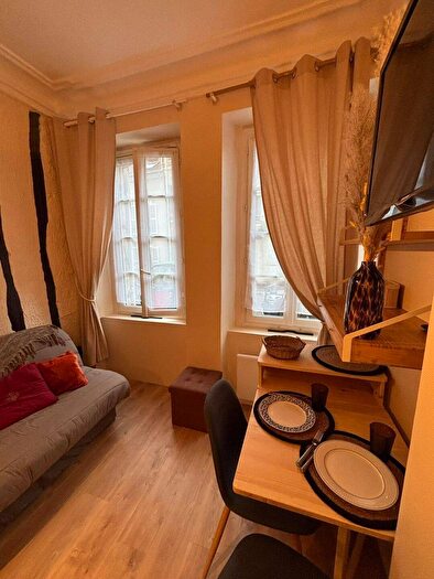 Appartement à louer - Ville Sud Ouest, Fontainebleau - 1 pièce