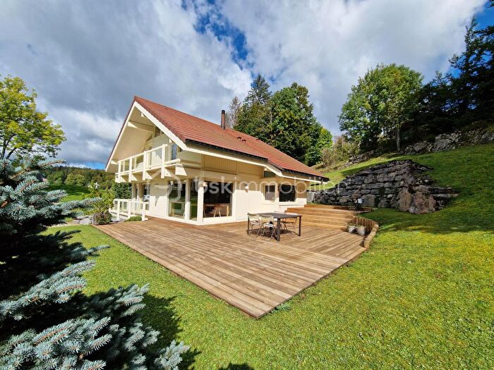 Maison à vendre - Lamoura - 7 pièces - 5 chambres