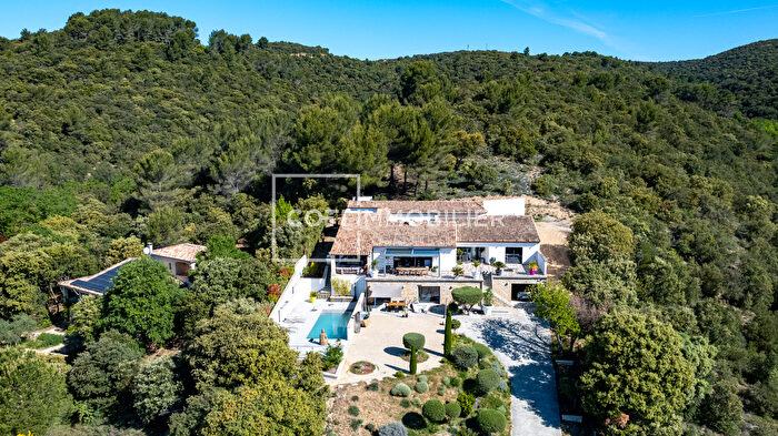 Maison 10 pièces à Oraison, à vendre