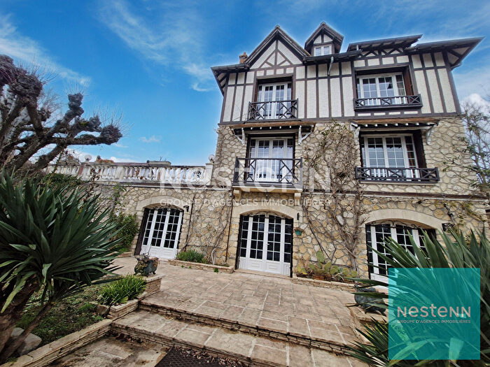 Maison à vendre - Misy-sur-Yonne - 8 pièces - 5 chambres