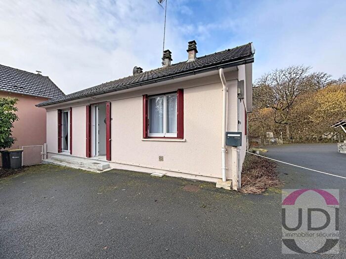 Maison 4 pièces à Saint-Éloi, à louer
